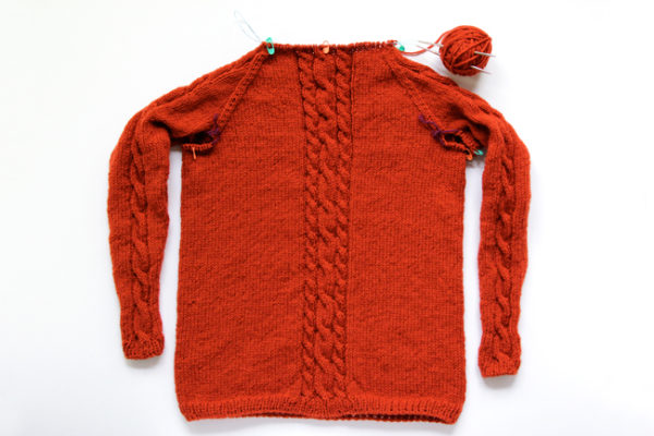 How to knit a raglan decrease / Knit Along Day 5