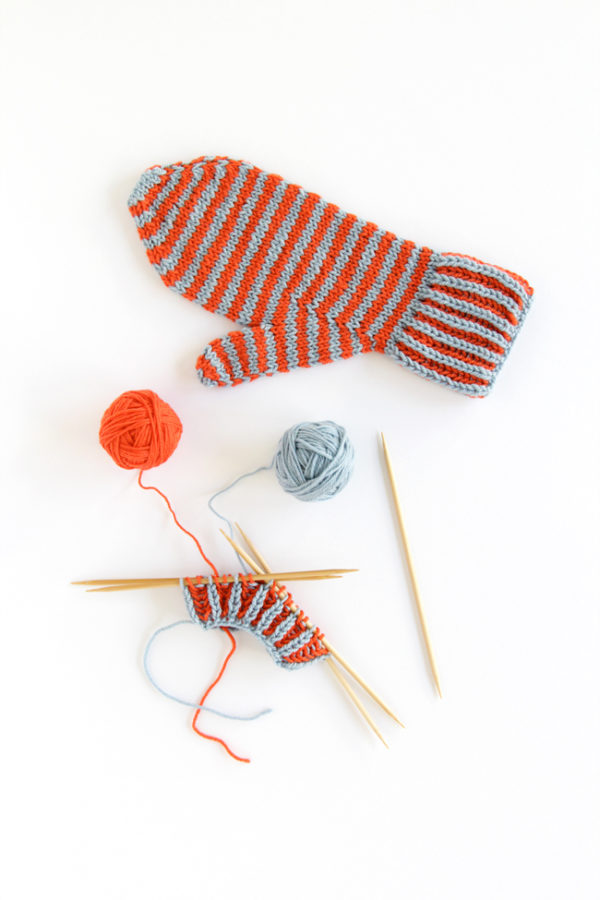 How to Knit Two Color Brioche Rib in the Round / Funkasonic KAL